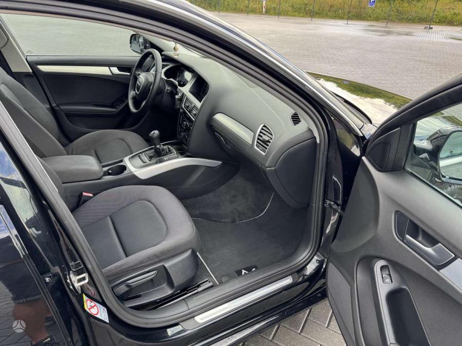 Black Audi A4 2011 in Telschi, with an engine capacity of 1.97 L and mileage of 260 thousand km for 5700 €, photo 22 on AUTOMOTO.COM.LV