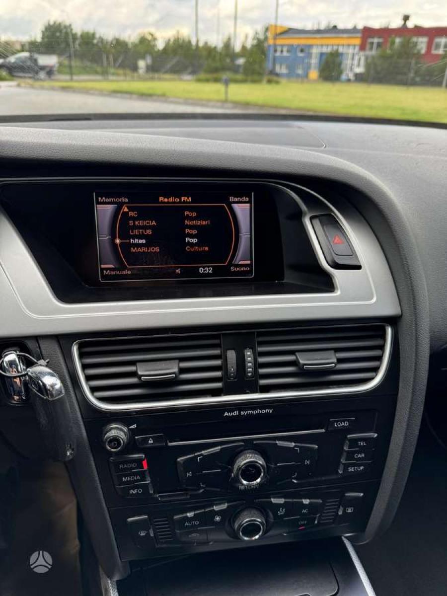 Black Audi A4 2011 in Telschi, with an engine capacity of 1.97 L and mileage of 260 thousand km for 5700 €, photo 25 on AUTOMOTO.COM.LV