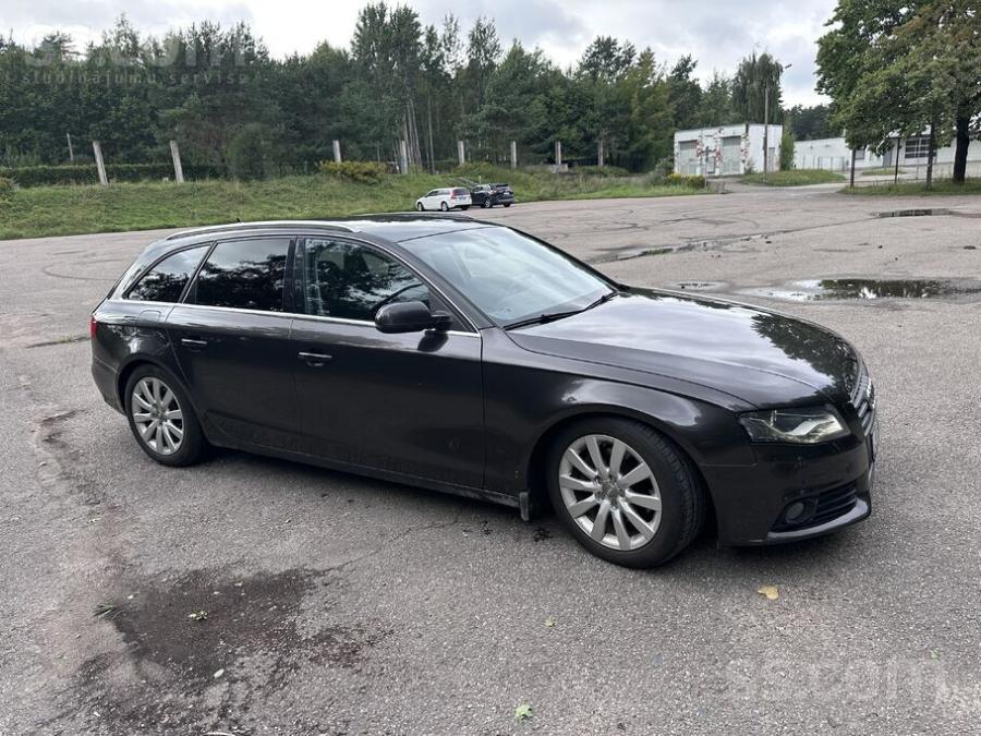 Black Audi A4 2011 in Riga, with an engine capacity of 2.00 L and mileage of 359 thousand km for 5500 €, photo 4 on AUTOMOTO.COM.LV