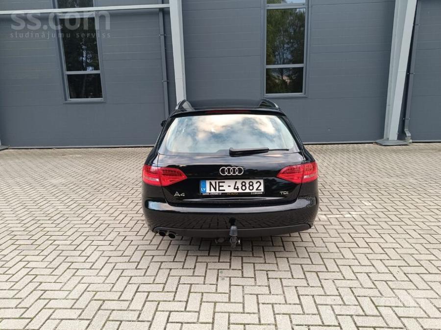 Melns Audi A4 2011 Talsi, ar dzinēja tilpumu 2.00 L un nobraukumu 357 tūkst. km par 4590 €, foto 3 vietnē AUTOMOTO.COM.LV
