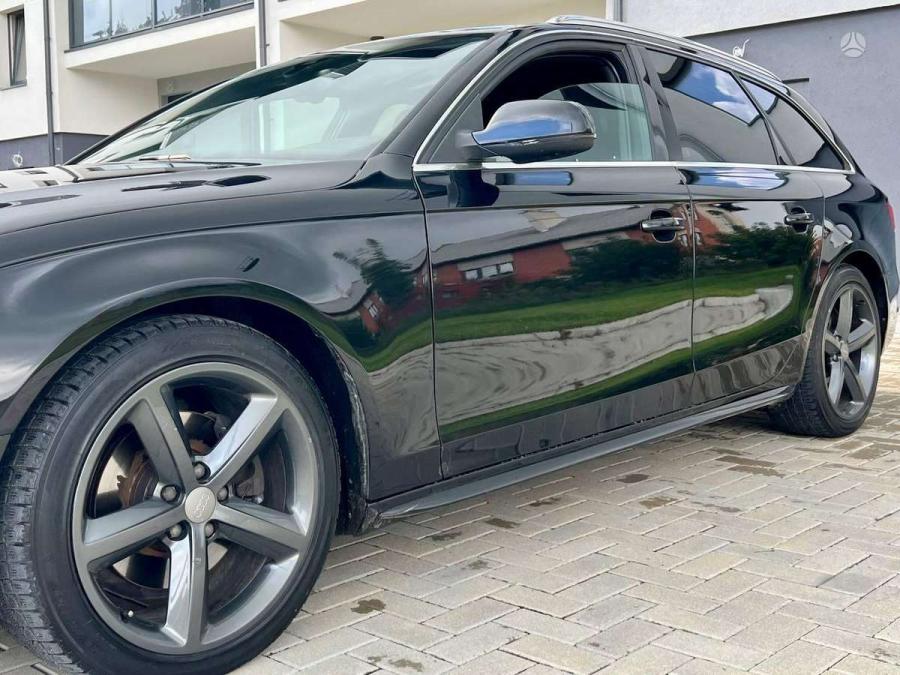 Melns Audi A4 2011 Panevēža, ar dzinēja tilpumu 1.97 L un nobraukumu 303 tūkst. km par 6500 €, foto 4 vietnē AUTOMOTO.COM.LV