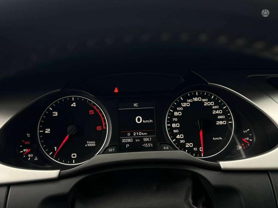 Melns Audi A4 2011 Panevēža, ar dzinēja tilpumu 1.97 L un nobraukumu 303 tūkst. km par 6500 €, foto 16 vietnē AUTOMOTO.COM.LV