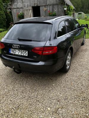 Melns Audi A4 2011 Aizkraukle, ar dzinēja tilpumu 2.00 L un nobraukumu 257 tūkst. km par 7200 €, foto 4 vietnē AUTOMOTO.COM.LV