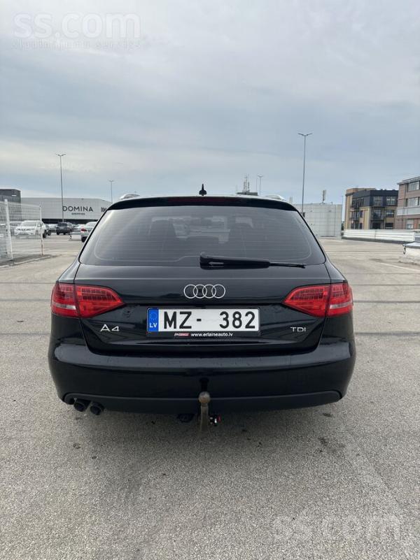 Black Audi A4 2011 in Riga, with an engine capacity of 2.00 L and mileage of 340 thousand km for 5100 €, photo 5 on AUTOMOTO.COM.LV