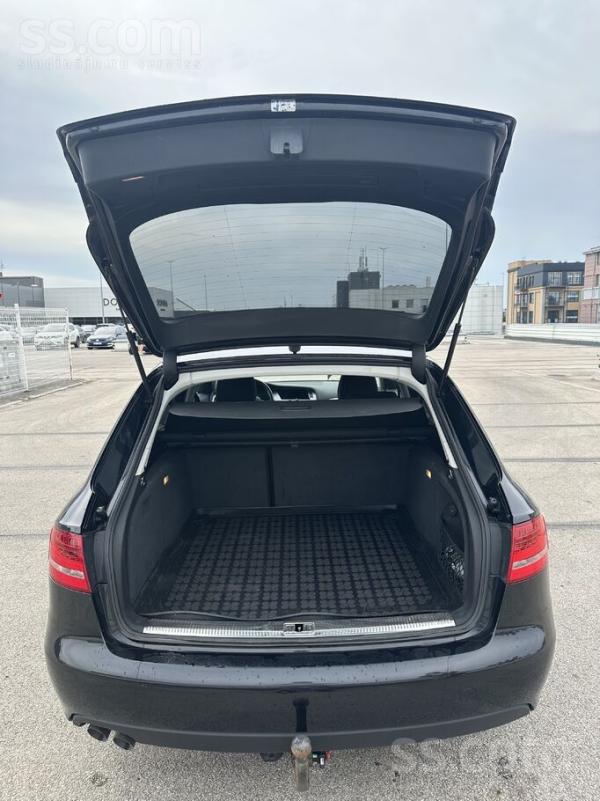 Black Audi A4 2011 in Riga, with an engine capacity of 2.00 L and mileage of 340 thousand km for 5100 €, photo 7 on AUTOMOTO.COM.LV
