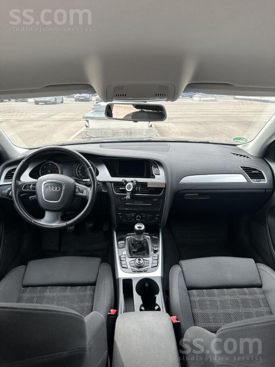 Black Audi A4 2011 in Riga, with an engine capacity of 2.00 L and mileage of 340 thousand km for 5100 €, photo 8 on AUTOMOTO.COM.LV