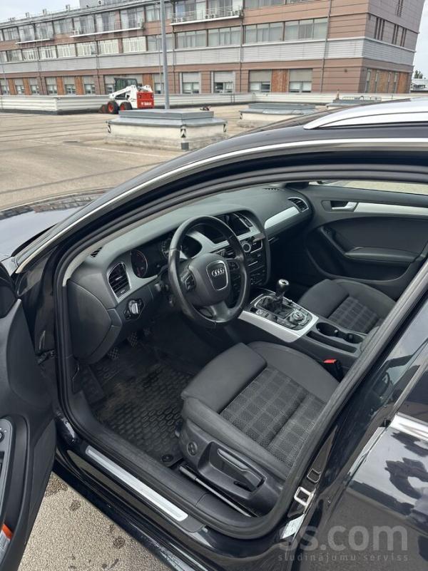 Black Audi A4 2011 in Riga, with an engine capacity of 2.00 L and mileage of 340 thousand km for 5100 €, photo 9 on AUTOMOTO.COM.LV
