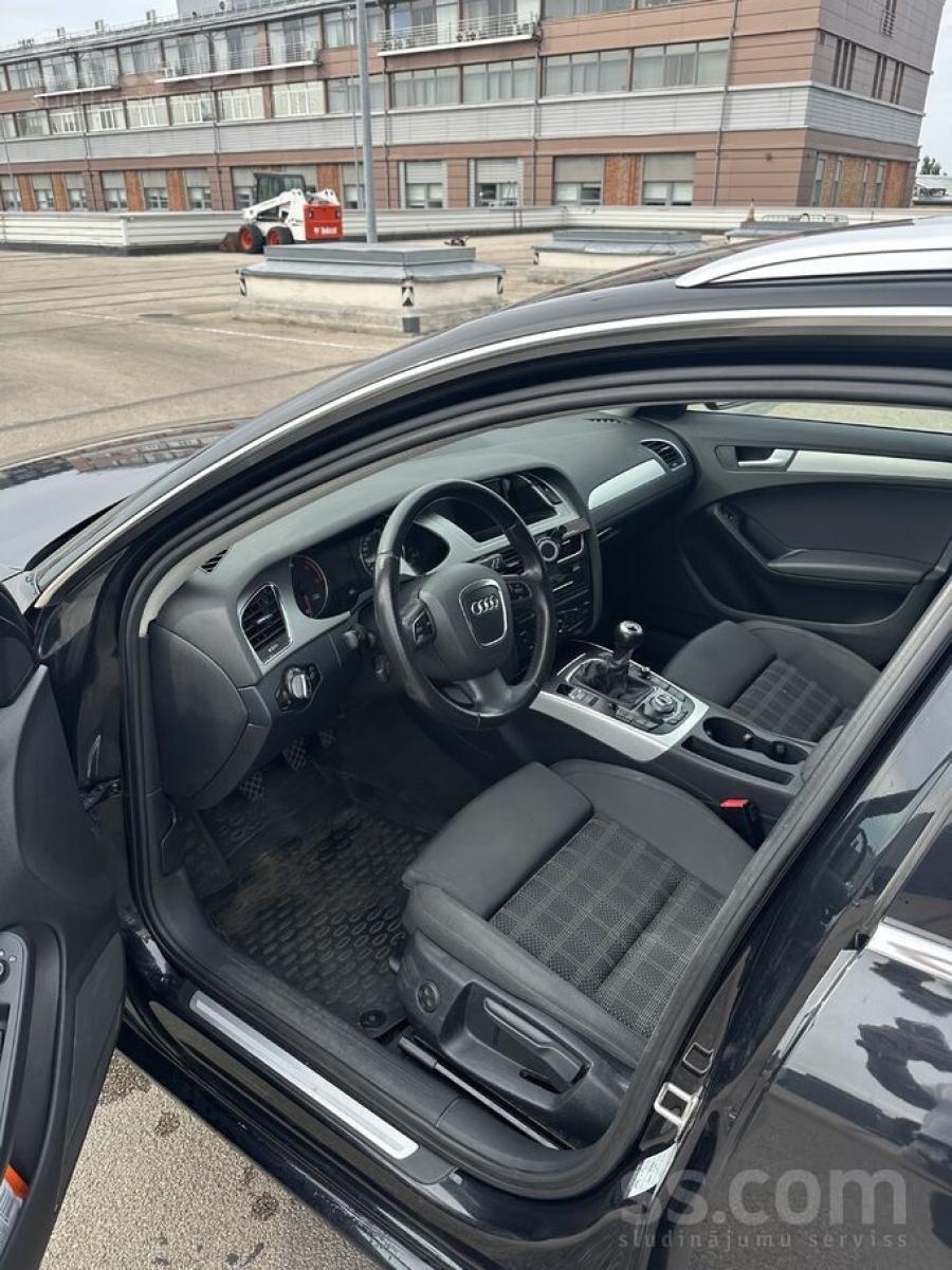 Black Audi A4 2011 in Riga, with an engine capacity of 2.00 L and mileage of 340 thousand km for 5100 €, photo 9 on AUTOMOTO.COM.LV