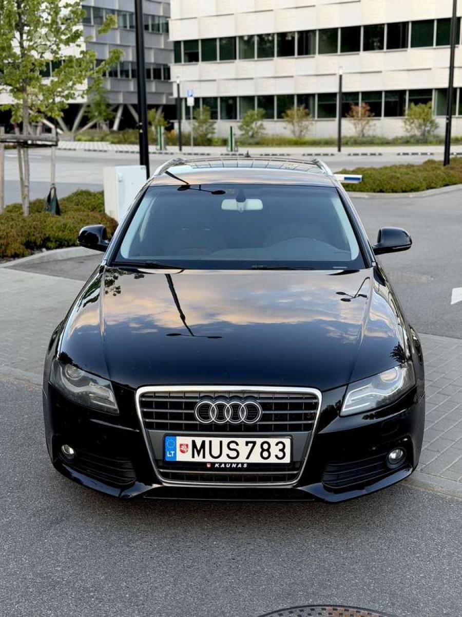 Black Audi A4 2011 in Vilnius, with an engine capacity of 2.00 L and mileage of 283 thousand km for 5500 €, photo 4 on AUTOMOTO.COM.LV