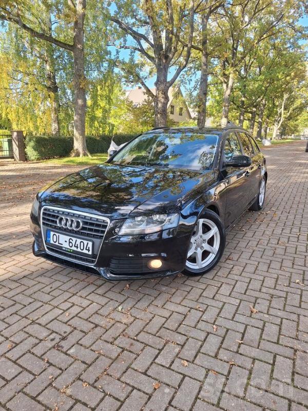 Audi A4 2011 in Valmiera on AUTOMOTO.COM.LV Black Audi A4 2011 in Valmiera, with an engine capacity of 2.00 L and mileage of 249 thousand km for 6300 €, photo 1 on AUTOMOTO.COM.LV