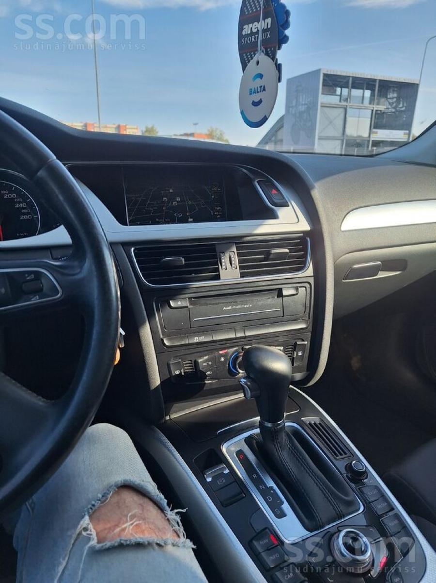 Black Audi A4 2011 in Valmiera, with an engine capacity of 2.00 L and mileage of 249 thousand km for 6300 €, photo 14 on AUTOMOTO.COM.LV