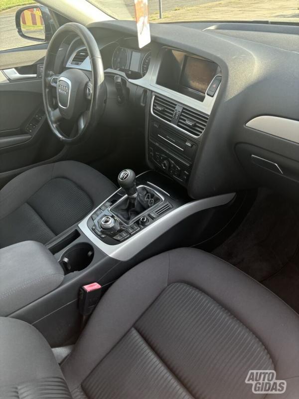 Black Audi A4 2011 in Klaipeda, with an engine capacity of 2.00 L and mileage of 355 thousand km for 5000 €, photo 8 on AUTOMOTO.COM.LV