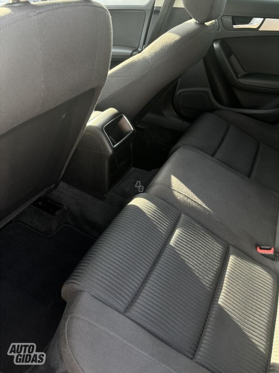 Black Audi A4 2011 in Klaipeda, with an engine capacity of 2.00 L and mileage of 355 thousand km for 5300 €, photo 11 on AUTOMOTO.COM.LV