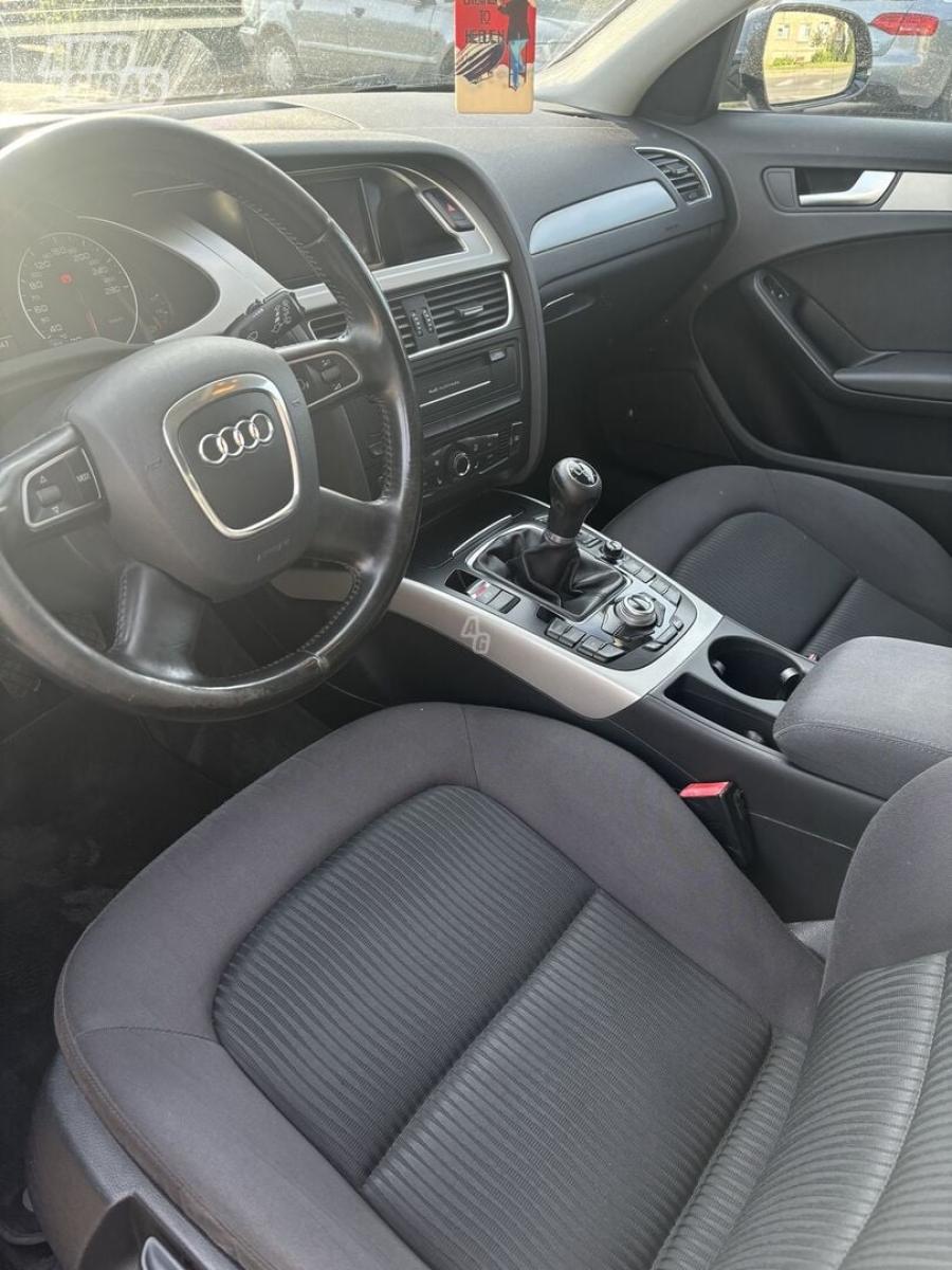 Black Audi A4 2011 in Klaipeda, with an engine capacity of 2.00 L and mileage of 355 thousand km for 5300 €, photo 12 on AUTOMOTO.COM.LV