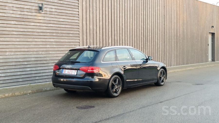 Black Audi A4 2011 in Jelgava, with an engine capacity of 2.00 L and mileage of 371 thousand km for 5950 €, photo 9 on AUTOMOTO.COM.LV