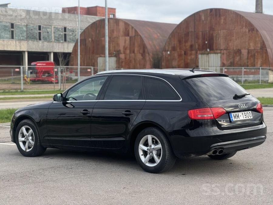 Melns Audi A4 2012 Valmiera, ar dzinēja tilpumu 2.00 L un nobraukumu 0 tūkst. km par 7990 €, foto 8 vietnē AUTOMOTO.COM.LV