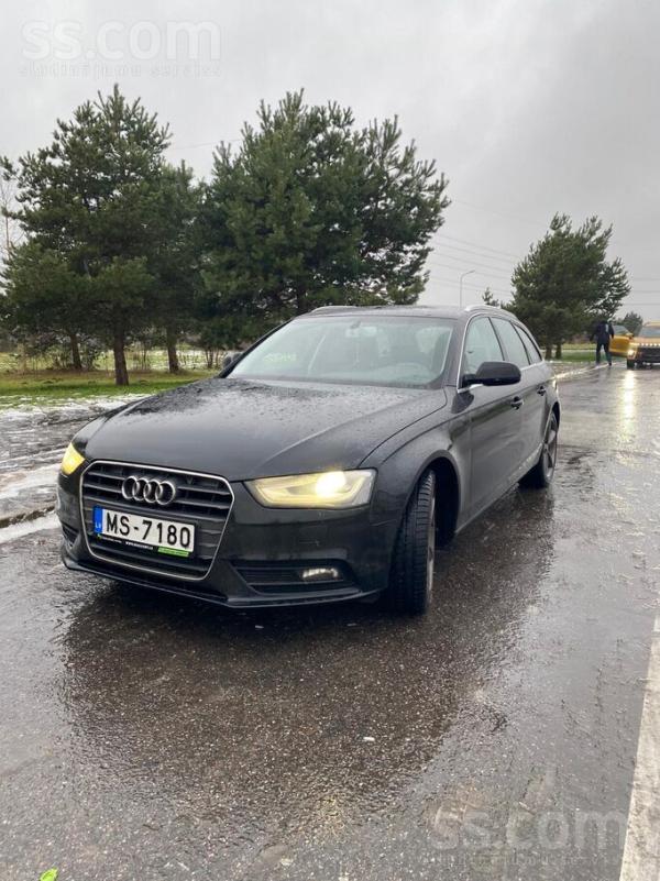 Melns Audi A4 2012 Rīga, ar dzinēja tilpumu 2.00 L un nobraukumu 281 tūkst. km par 7800 €, foto 3 vietnē AUTOMOTO.COM.LV
