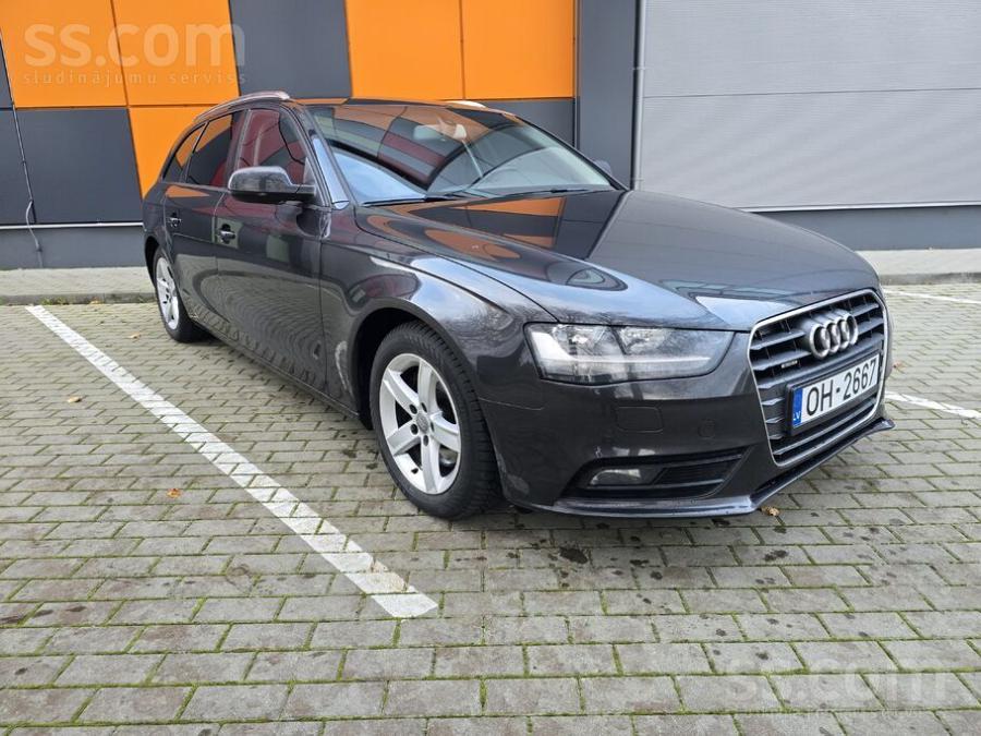 Melns Audi A4 2012 Rīga, ar dzinēja tilpumu 2.00 L un nobraukumu 267 tūkst. km par 7250 €, foto 1 vietnē AUTOMOTO.COM.LV