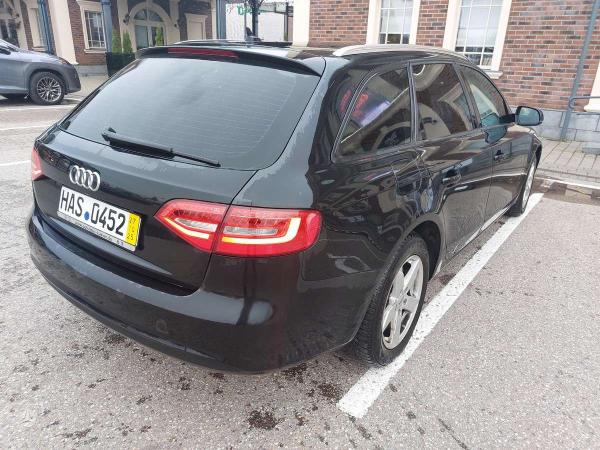 Melns Audi A4 2012 Kauņa, ar dzinēja tilpumu 1.97 L un nobraukumu 242 tūkst. km par 6790 €, foto 5 vietnē AUTOMOTO.COM.LV
