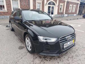 Melns Audi A4 2012 Kauņa, ar dzinēja tilpumu 1.97 L un nobraukumu 240 tūkst. km par 6790 €, foto  vietnē AUTOMOTO.COM.LV