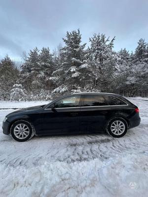 Melns Audi A4 2012 Viļņa, ar dzinēja tilpumu 1.97 L un nobraukumu 401 tūkst. km par 7200 €, foto 5 vietnē AUTOMOTO.COM.LV