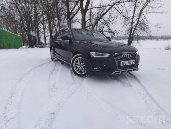 Melns Audi A4 2012 Rīga, ar dzinēja tilpumu 2.00 L un nobraukumu 310 tūkst. km par 11100 €, foto 1 vietnē AUTOMOTO.COM.LV