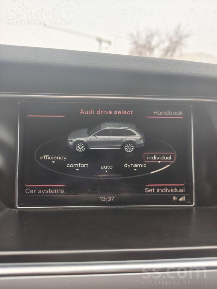 Black Audi A4 2012 in Riga, with an engine capacity of 2.00 L and mileage of 310 thousand km for 11100 €, photo 8 on AUTOMOTO.COM.LV