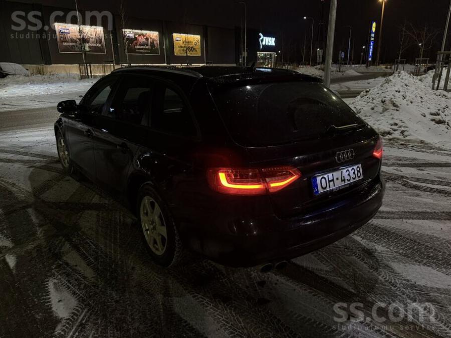 Black Audi A4 2012 in Riga, with an engine capacity of 2.00 L and mileage of 201 thousand km for 9550 €, photo 5 on AUTOMOTO.COM.LV
