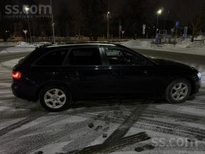 Black Audi A4 2012 in Riga, with an engine capacity of 2.00 L and mileage of 201 thousand km for 9550 €, photo 7 on AUTOMOTO.COM.LV