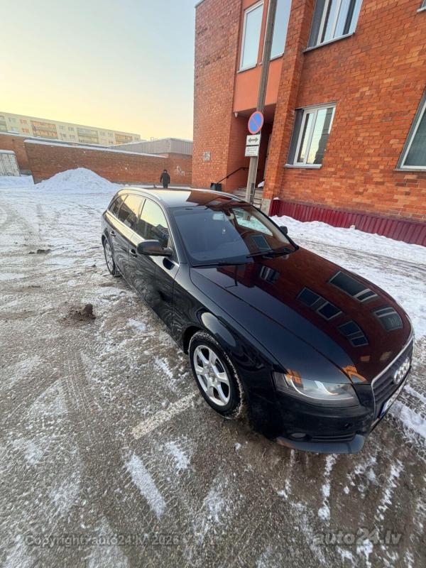 Black Audi A4 2012 in Tallinn, with an engine capacity of 2.00 L and mileage of 311 thousand km for 3900 €, photo 4 on AUTOMOTO.COM.LV