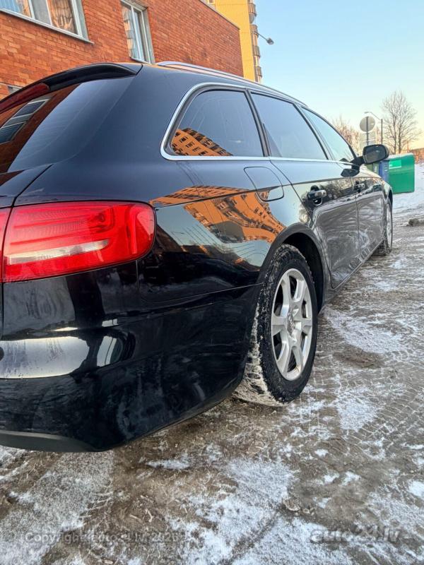Black Audi A4 2012 in Tallinn, with an engine capacity of 2.00 L and mileage of 311 thousand km for 3900 €, photo 6 on AUTOMOTO.COM.LV