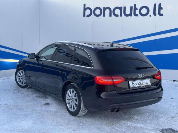 Melns Audi A4 2012 Kauņa, ar dzinēja tilpumu 1.97 L un nobraukumu 300 tūkst. km par 7999 €, foto 4 vietnē AUTOMOTO.COM.LV