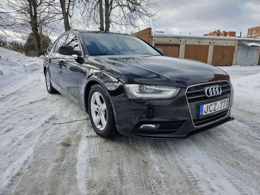Black Audi A4 2012 in Kaunas, with an engine capacity of 1.97 L and mileage of 340 thousand km for 6700 €, photo 5 on AUTOMOTO.COM.LV