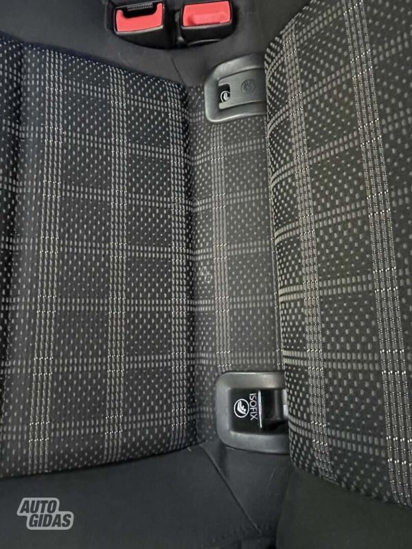 Black Audi A4 2012 in Kaunas, with an engine capacity of 2.00 L and mileage of 232 thousand km for 7900 €, photo 11 on AUTOMOTO.COM.LV