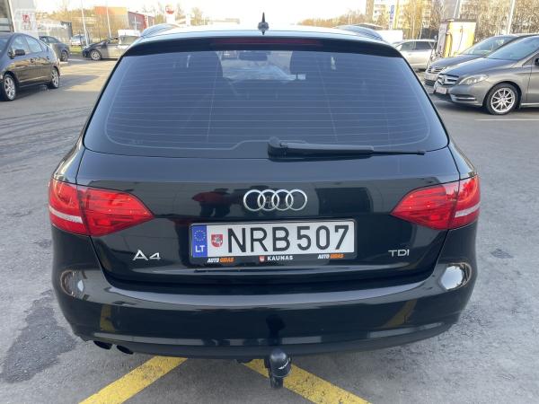 Melns Audi A4 2012 Kauņa, ar dzinēja tilpumu 2.00 L un nobraukumu 347 tūkst. km par 6700 €, foto 3 vietnē AUTOMOTO.COM.LV