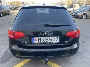 Black Audi A4 2012 in Kaunas, with an engine capacity of 2.00 L and mileage of 347 thousand km for 6700 €, photo 3 on AUTOMOTO.COM.LV