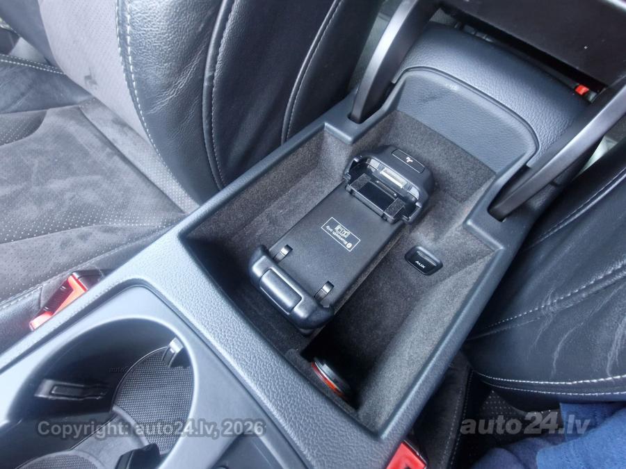 Black Audi A4 2012 in Tartu, with an engine capacity of 3.00 L and mileage of 337 thousand km for 8390 €, photo 26 on AUTOMOTO.COM.LV