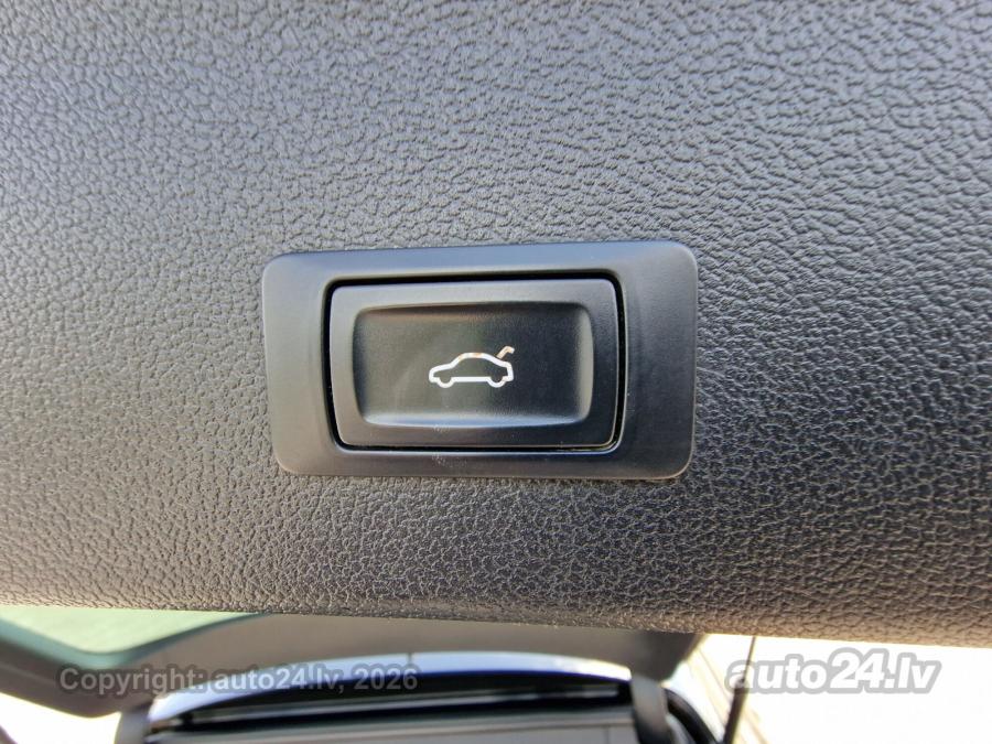 Black Audi A4 2012 in Tartu, with an engine capacity of 3.00 L and mileage of 337 thousand km for 8390 €, photo 30 on AUTOMOTO.COM.LV
