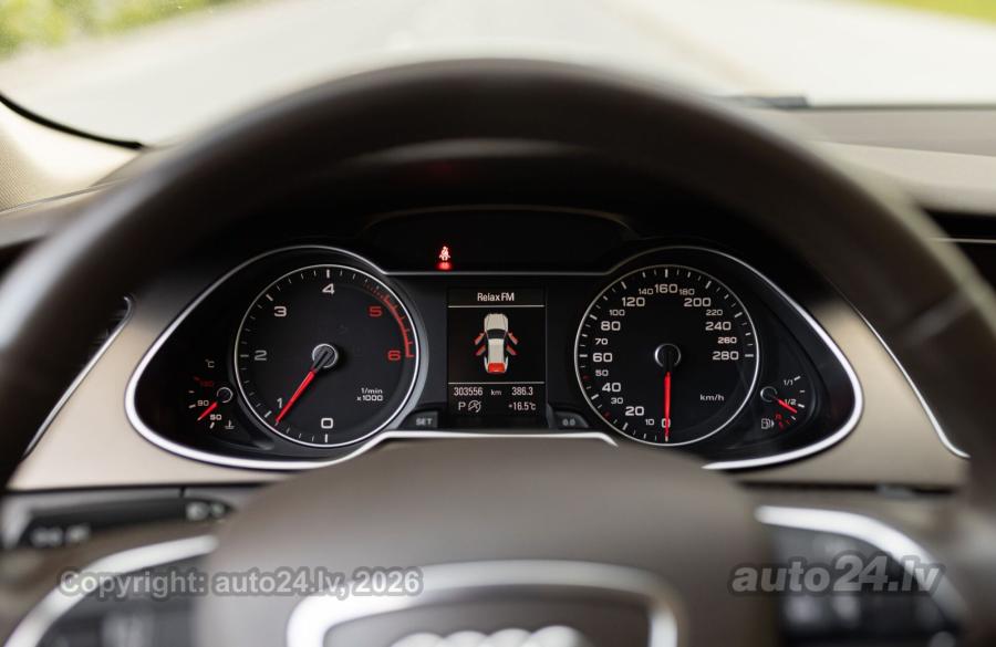 Melns Audi A4 2012 Tallina, ar dzinēja tilpumu 2.00 L un nobraukumu 303 tūkst. km par 6490 €, foto 18 vietnē AUTOMOTO.COM.LV