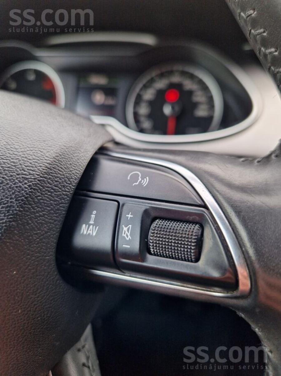Melns Audi A4 2012 Bauska, ar dzinēja tilpumu 2.00 L un nobraukumu 273 tūkst. km par 6700 €, foto 25 vietnē AUTOMOTO.COM.LV