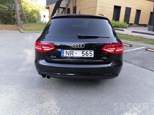 Melns Audi A4 2012 Rīga, ar dzinēja tilpumu 2.00 L un nobraukumu 260 tūkst. km par 7900 €, foto 8 vietnē AUTOMOTO.COM.LV