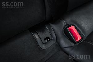 Black Audi A4 2012 in Riga, with an engine capacity of 3.00 L and mileage of 321 thousand km for 9200 €, photo 13 on AUTOMOTO.COM.LV