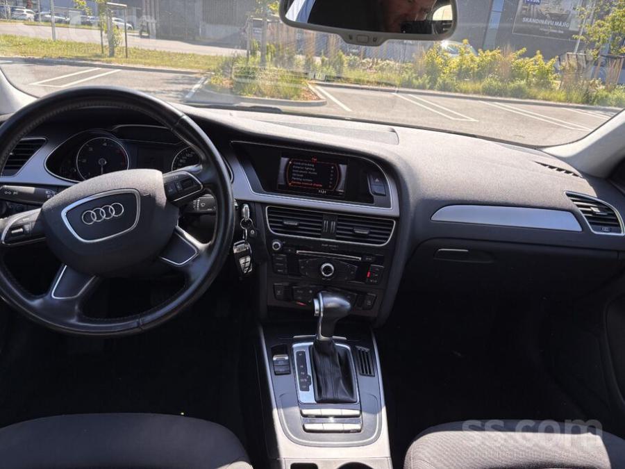 Black Audi A4 2012 in Riga, with an engine capacity of 2.00 L and mileage of 230 thousand km for 7900 €, photo 11 on AUTOMOTO.COM.LV