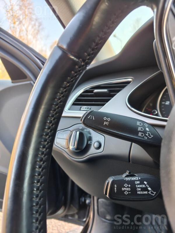 Black Audi A4 2012 in Riga, with an engine capacity of 2.00 L and mileage of 311 thousand km for 9350 €, photo 9 on AUTOMOTO.COM.LV