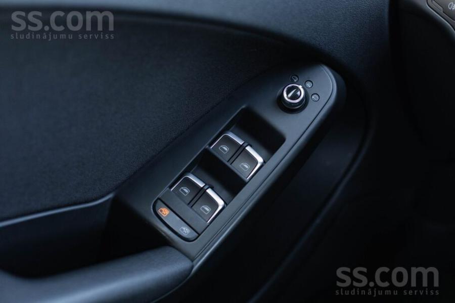 Black Audi A4 2012 in Riga, with an engine capacity of 3.00 L and mileage of 301 thousand km for 9990 €, photo 14 on AUTOMOTO.COM.LV