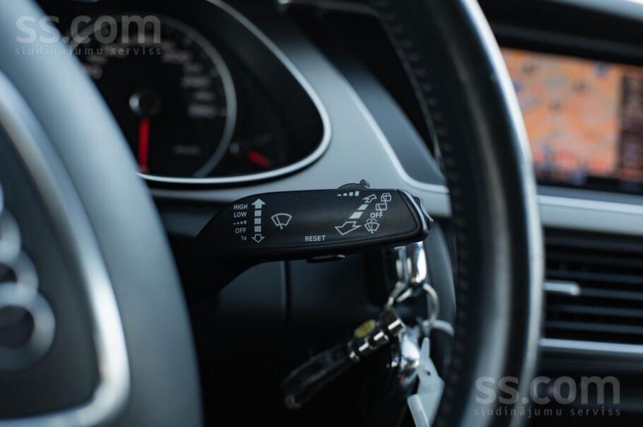 Black Audi A4 2012 in Riga, with an engine capacity of 3.00 L and mileage of 301 thousand km for 9990 €, photo 17 on AUTOMOTO.COM.LV