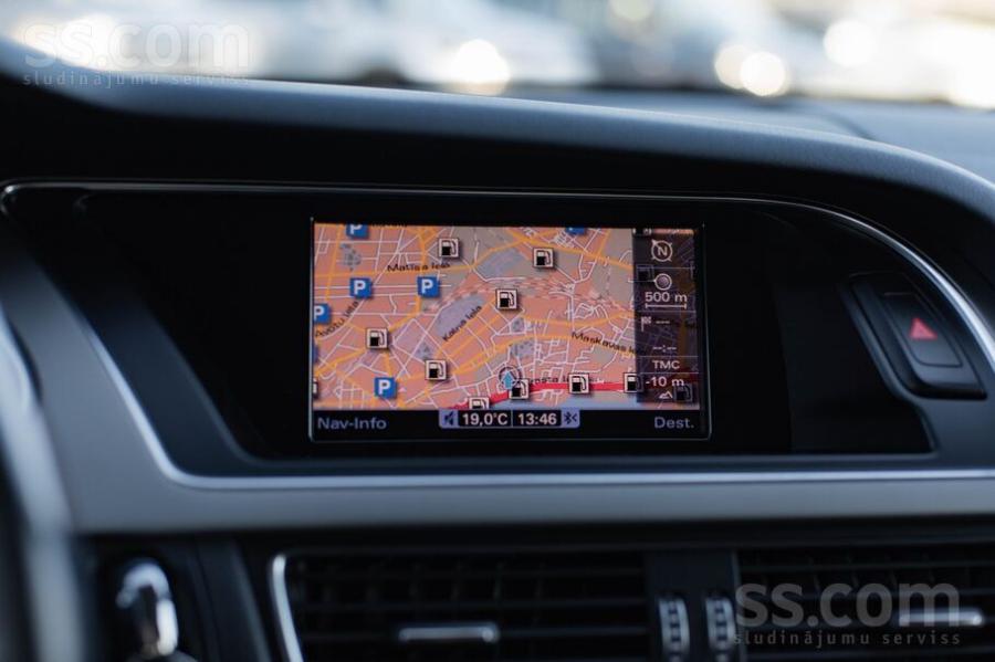 Black Audi A4 2012 in Riga, with an engine capacity of 3.00 L and mileage of 301 thousand km for 9990 €, photo 20 on AUTOMOTO.COM.LV