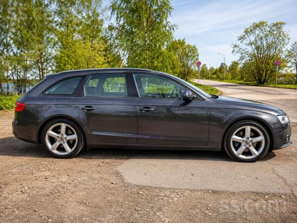 Melns Audi A4 2012 Rīga, ar dzinēja tilpumu 3.00 L un nobraukumu 300 tūkst. km par 7500 €, foto 4 vietnē AUTOMOTO.COM.LV