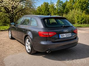 Melns Audi A4 2012 Rīga, ar dzinēja tilpumu 3.00 L un nobraukumu 300 tūkst. km par 7500 €, foto 7 vietnē AUTOMOTO.COM.LV