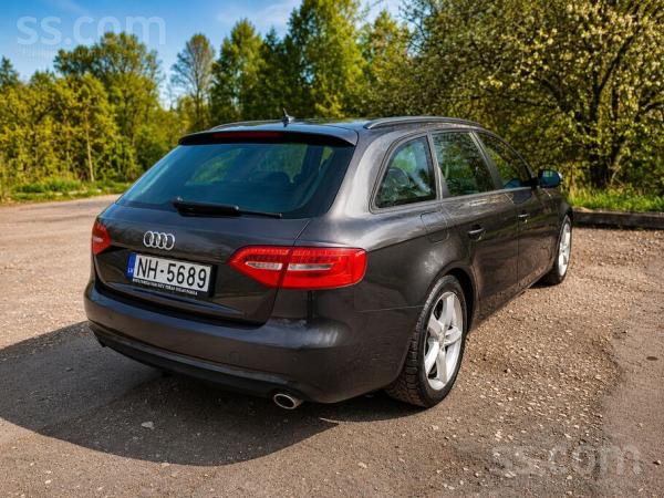 Melns Audi A4 2012 Rīga, ar dzinēja tilpumu 3.00 L un nobraukumu 300 tūkst. km par 7500 €, foto 7 vietnē AUTOMOTO.COM.LV